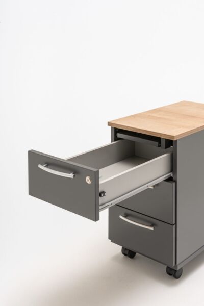 Basic mobile pedestal | .mdd | MDD