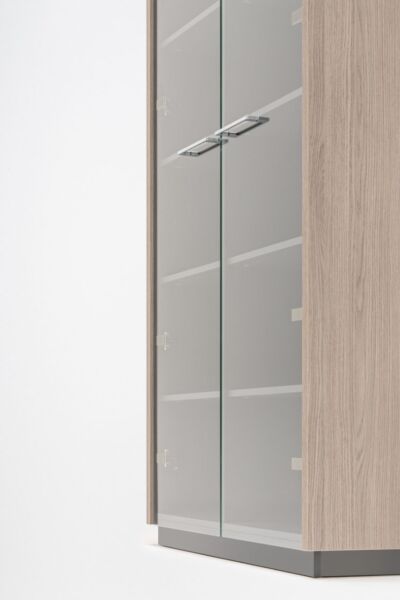 Status glass-door cabinet | .mdd | MDD