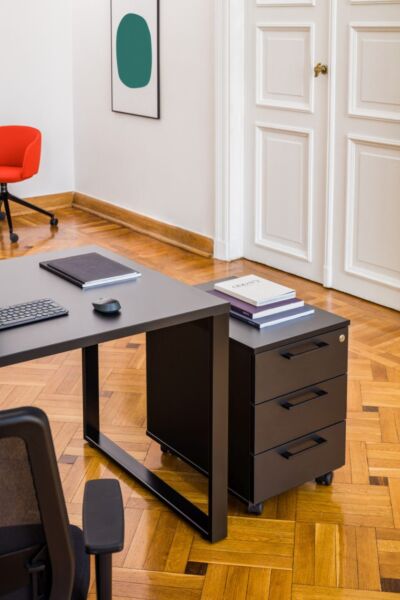 Basic mobile pedestal | .mdd | MDD