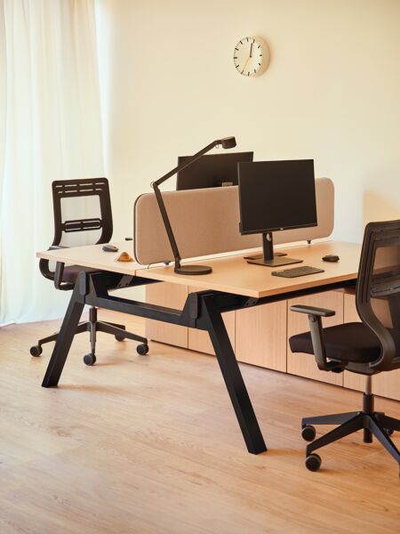 Viga bench desk with storage | .mdd | MDD