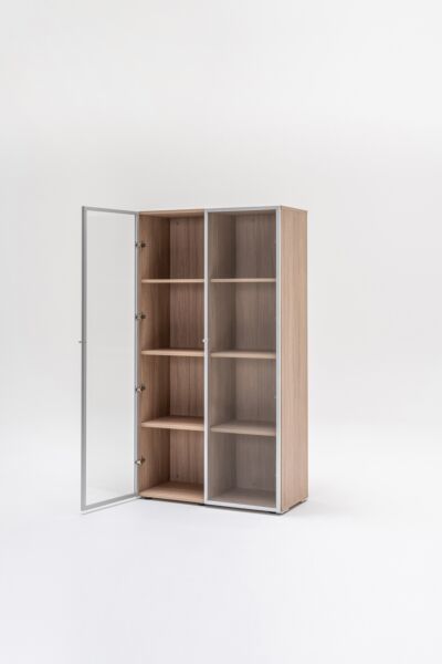 Mito glass-door cabinet | .mdd | MDD