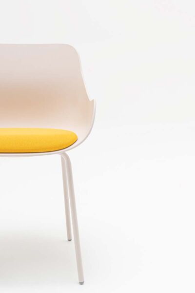 Baltic Remix chair 4-legged base | MDD