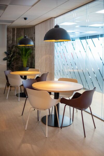 Tack café table | .mdd | MDD