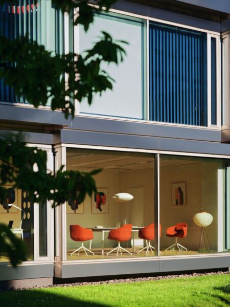 Ultra chair swivel base | MDD