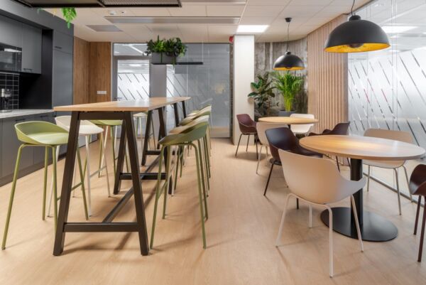 Tack café table | .mdd | MDD