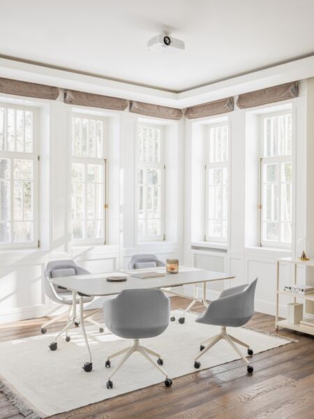 Ultra - Seating | MDD