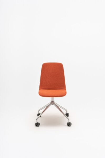 Ulti chair polished aluminium base | .mdd | MDD