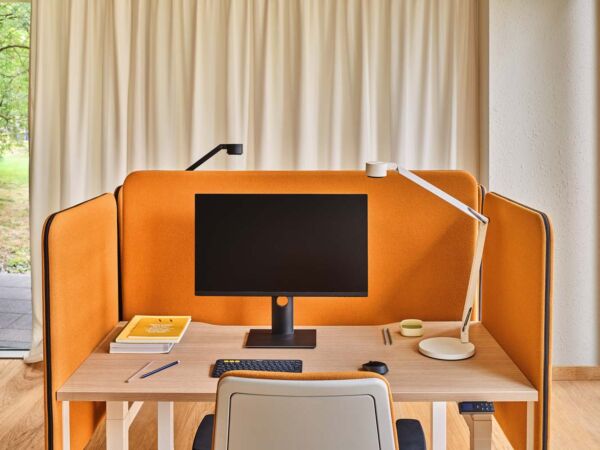 Sonic Drive acoustic desk screens | .mdd | MDD