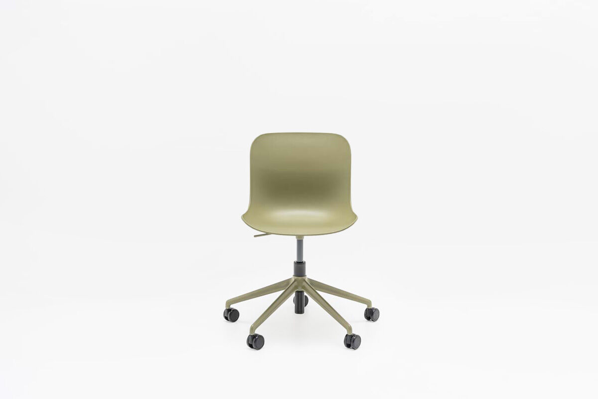 Baltic 2 Remix chair with height adjustment | MDD