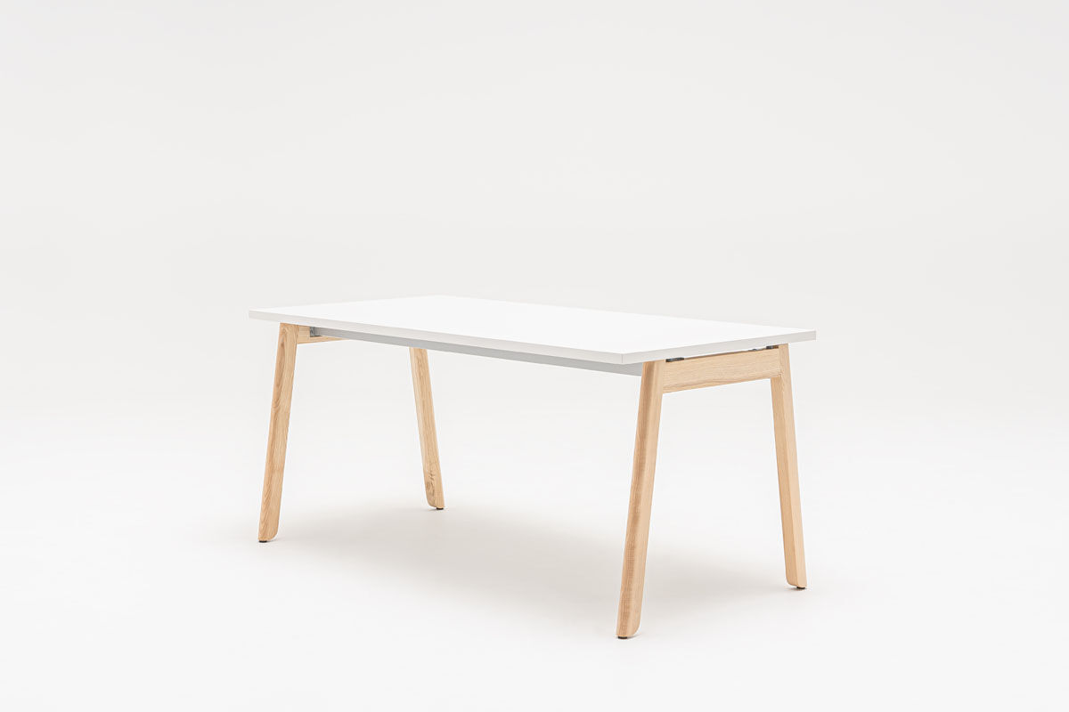 Ogi T desk | MDD